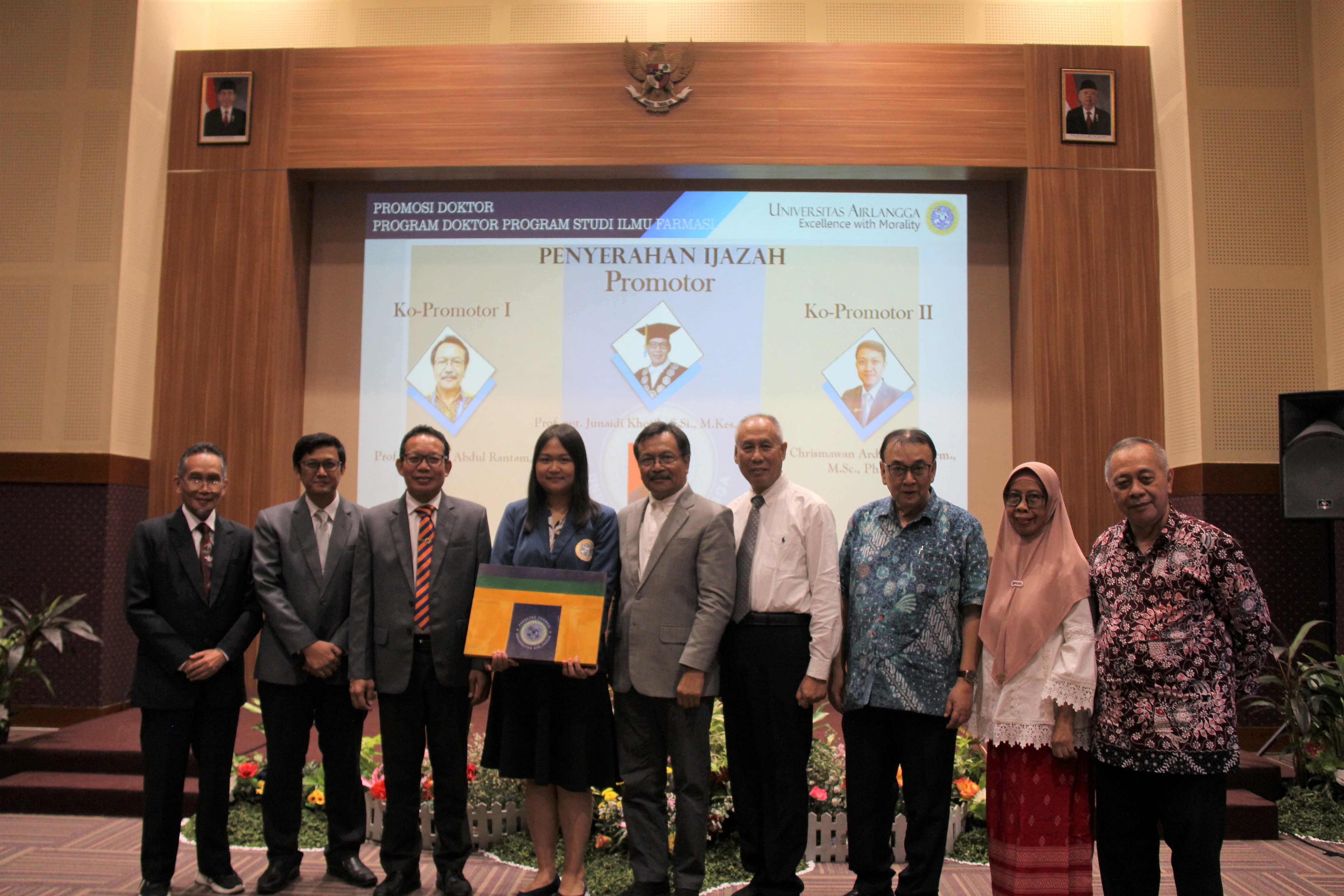 Extraordinary Maria Aprliani Gani, Graduated from the Doctor of ...